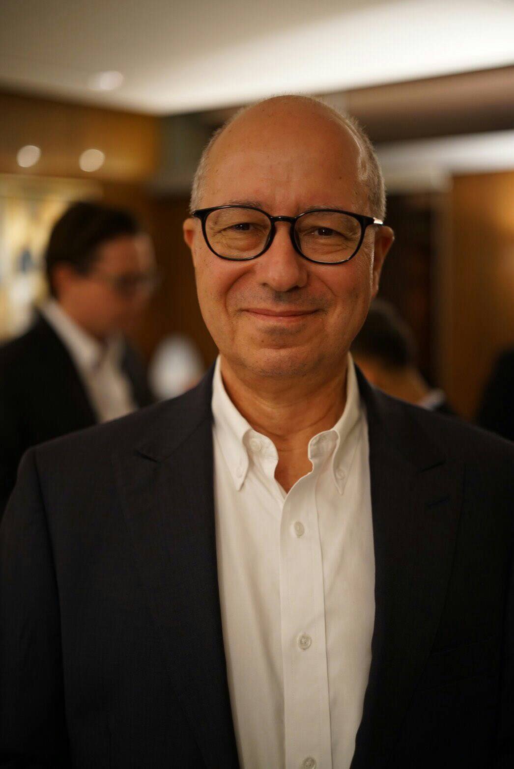 Amazon.co.uk: Michael R. J. Vatikiotis: books, biography, latest update