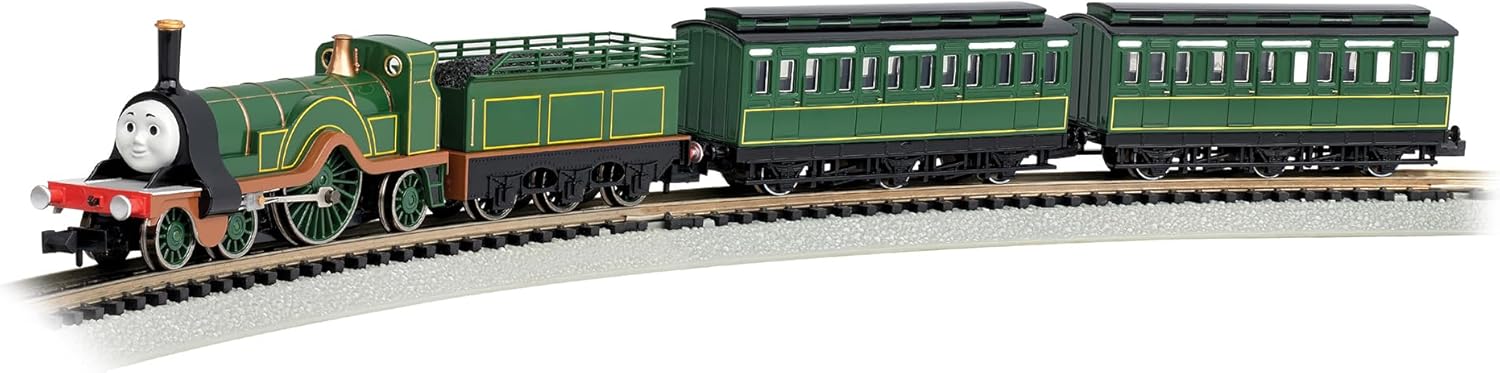 Amazon.com: Bachmann Trains - Thomas & Friends™ Emily's Passenger Set ...