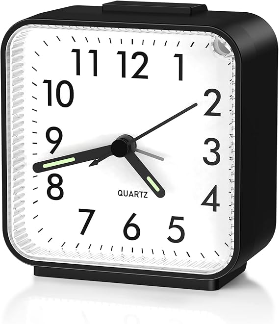 Amazon.com: ORIA Silent Analog Alarm Clock, Battery Operated Analog ...