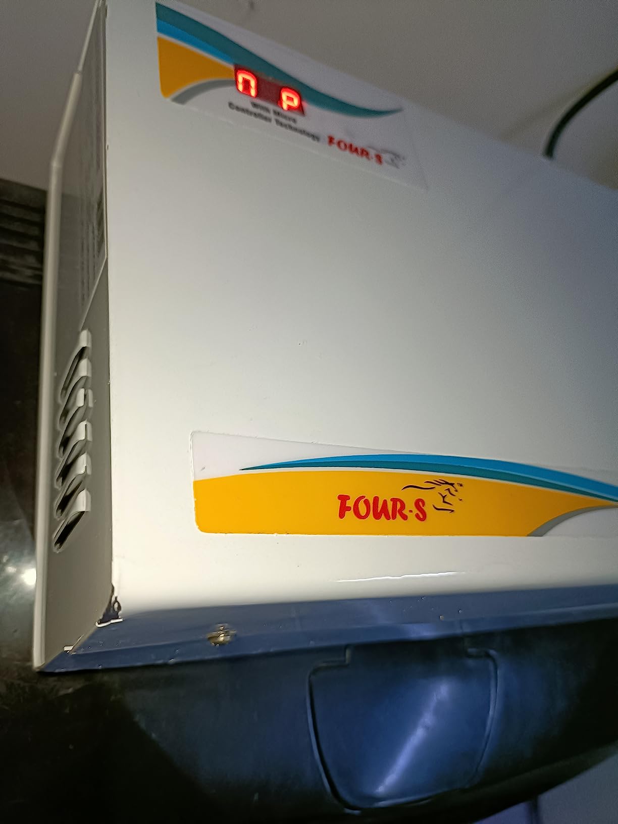 FOUR-S Metallic Prime Voltage Stabilizer with Digital Display for LED ...