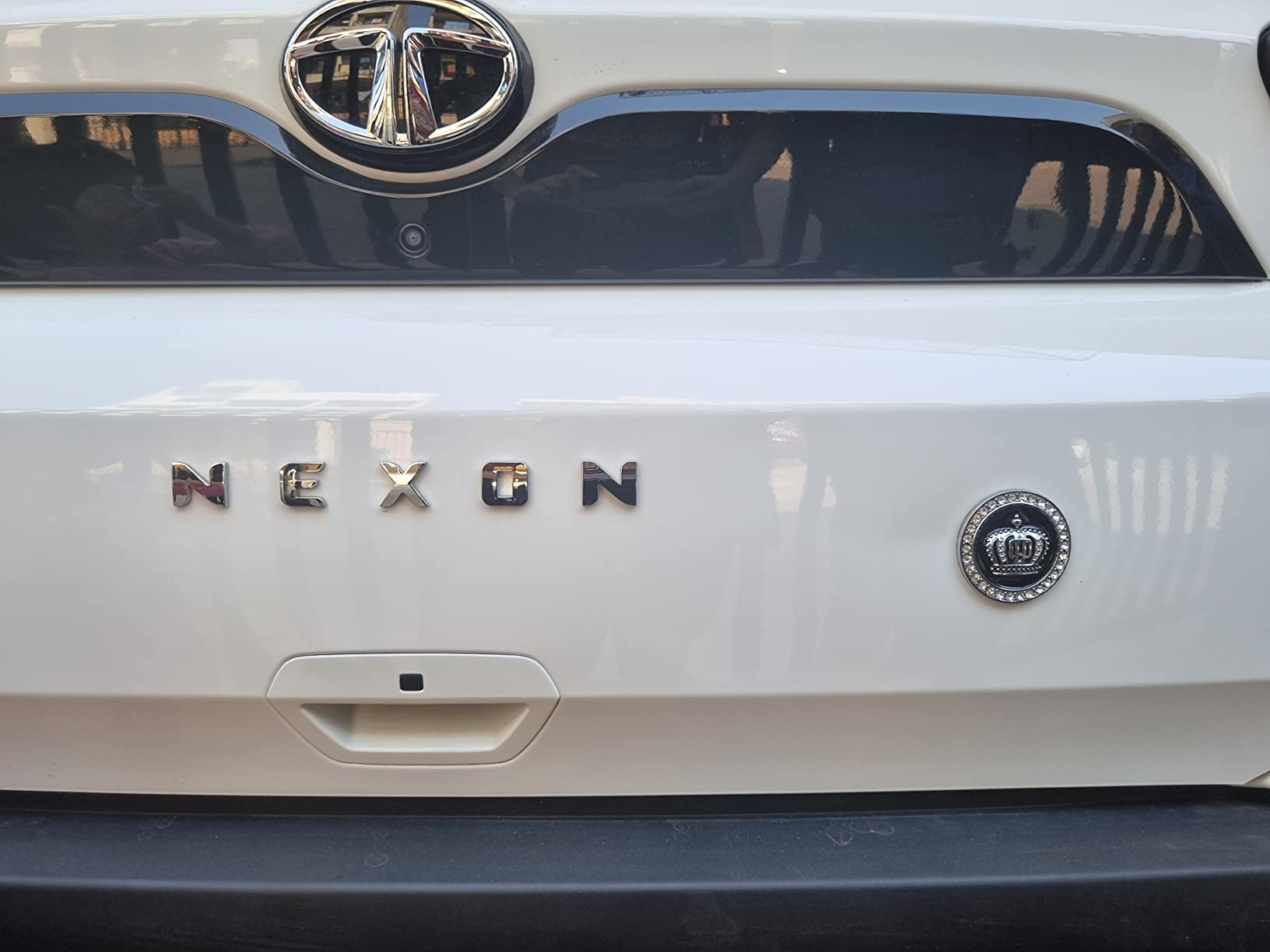 VRT King Crown Emblem Sticker for All Cars, Bikes, Metal (Big - 6.5 cm ...