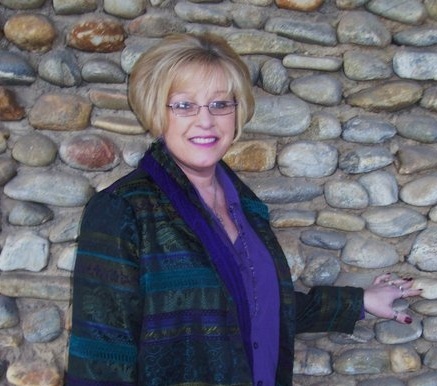 Amazon.com: Laura Elizabeth: books, biography, latest update