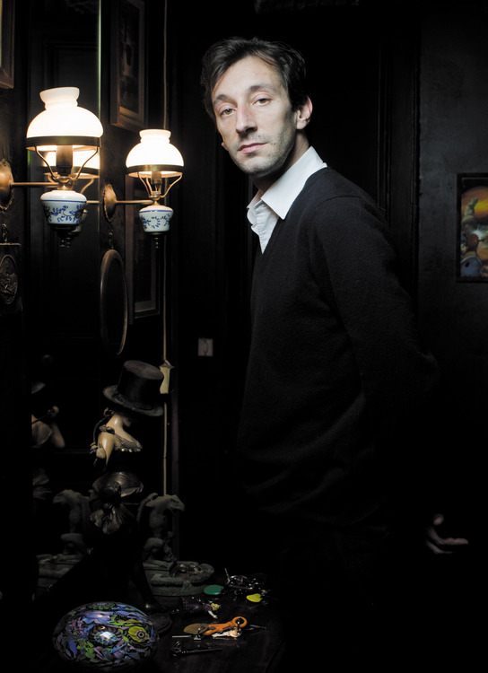 Amazon.co.jp: Antoine Laurain: 本、バイオグラフィー、最新アップデート