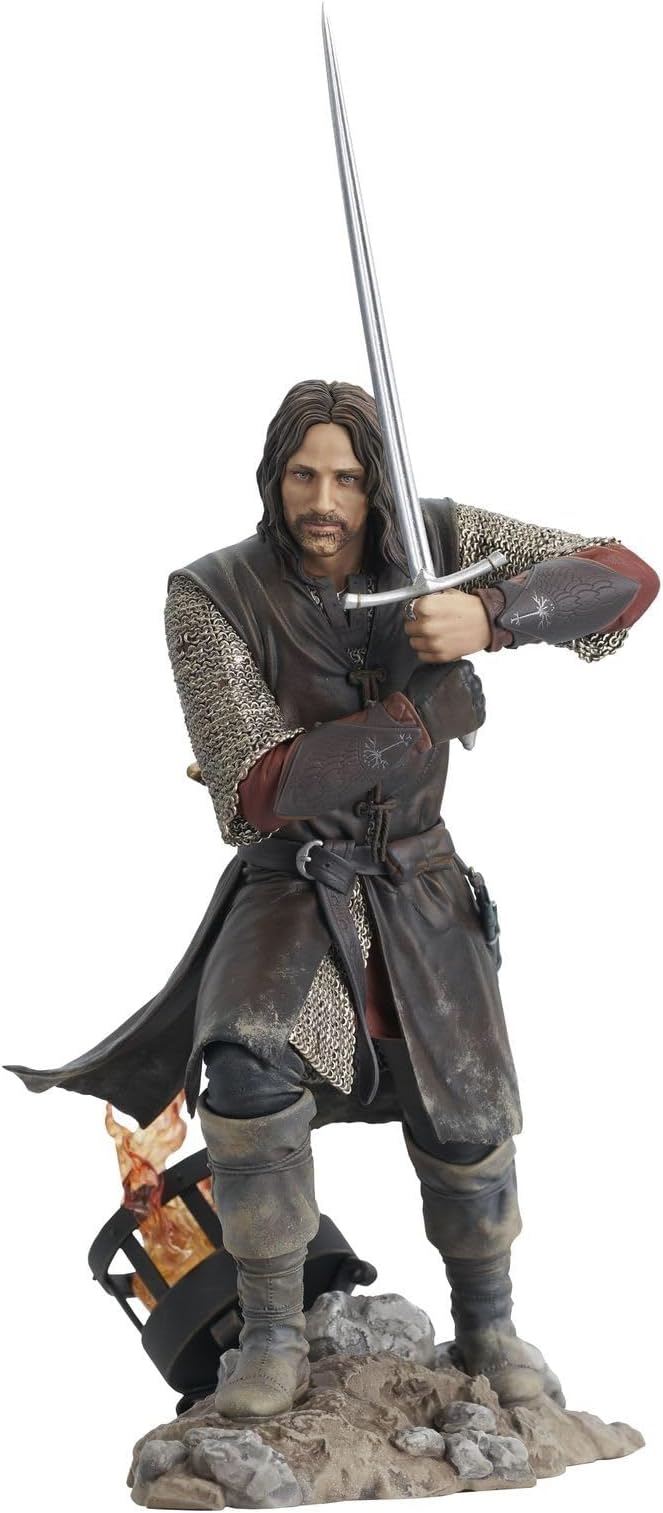 Amazon.com: Diamond Select Toys The Lord of The Rings Gallery: Aragorn ...