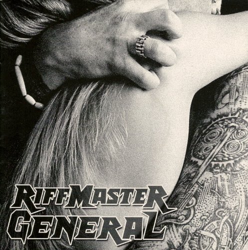 A Trust Betrayed : Riff Master General: Amazon.fr: CD et Vinyles}