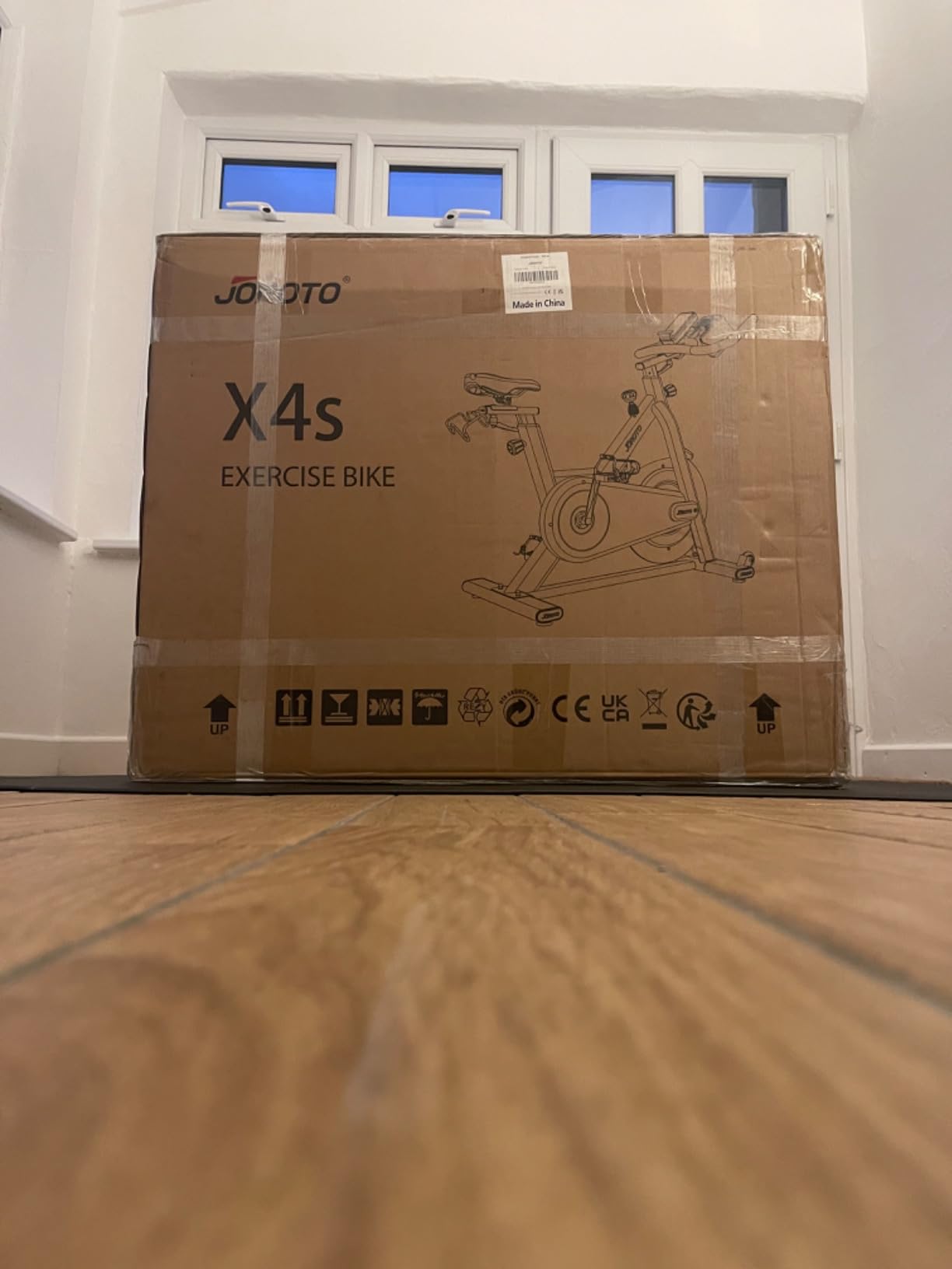 JOROTO X4S Bluetooth Exercise Bike - Indoor Cycling Bike with Readable ...