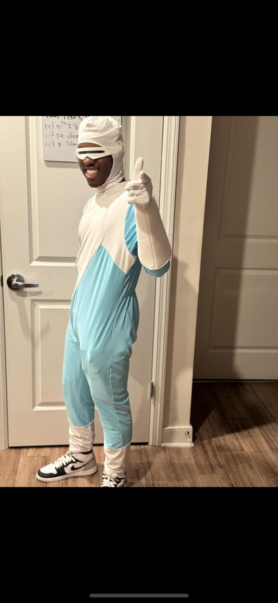 Amazon.com: Disguise Men's Frozone Deluxe Adult Costume : Clothing ...