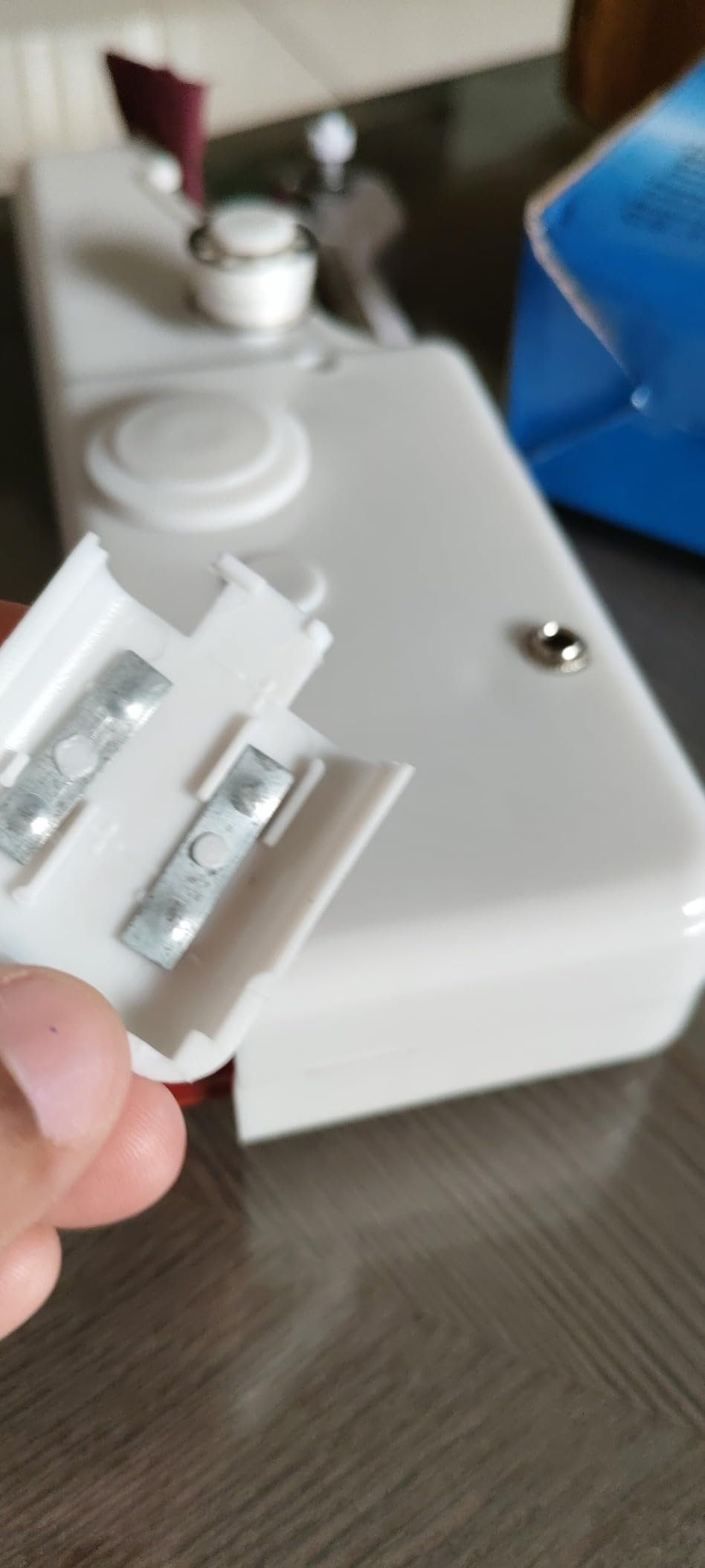 Electric Handy Stitch Mini Hand Sewing Machine Stapler Style Mini ...