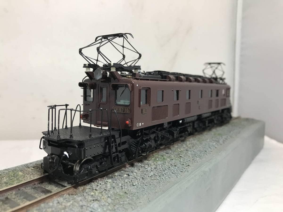 Amazon | EF57 10号機 東海道時代 珊瑚模型キットベース 1/80 16.5mm 完成品 | 鉄道模型 通販
