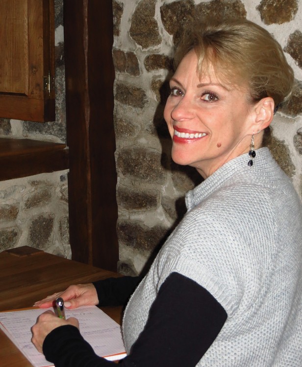 Amazon.co.uk: Alice Hocker: books, biography, latest update