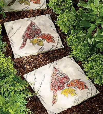Amazon.com : Cardinal Crushed Glass Garden Stone : Outdoor Decorative ...