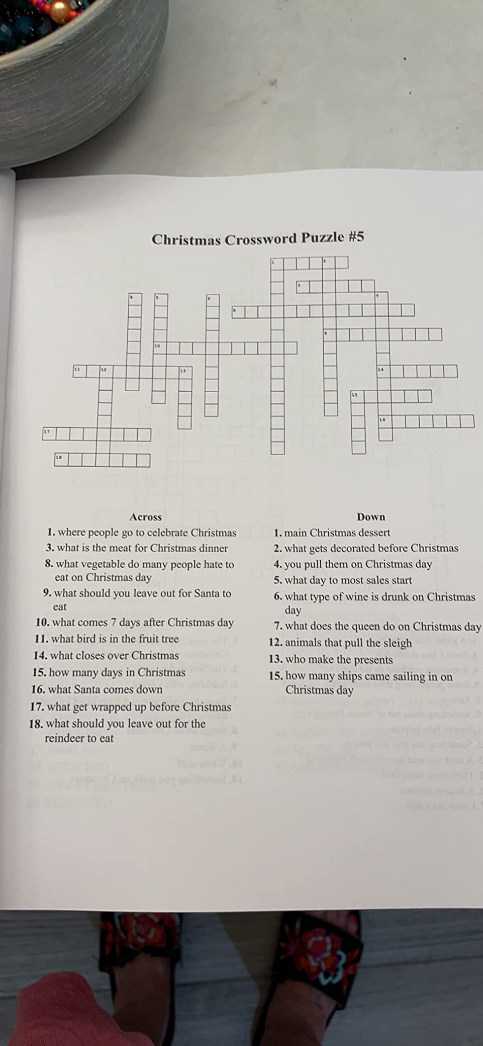 Large Print Christmas Crossword Puzzle Book: Christmas Themed Crossword ...