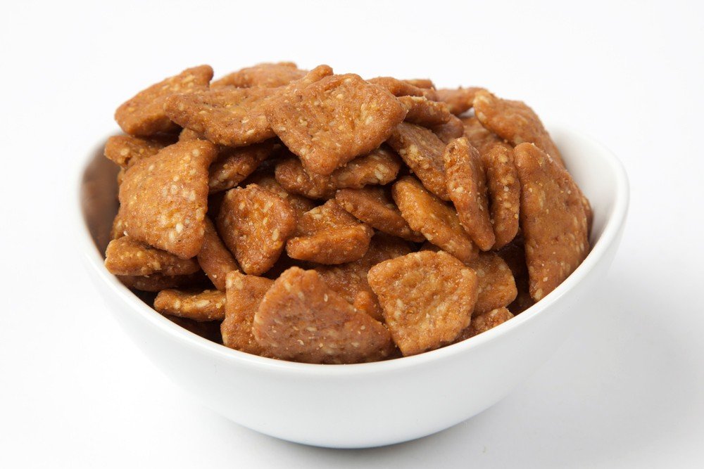 Amazon.com : Honey Roasted Sesame Chips (3 Pound Bag) : Utz Honey ...