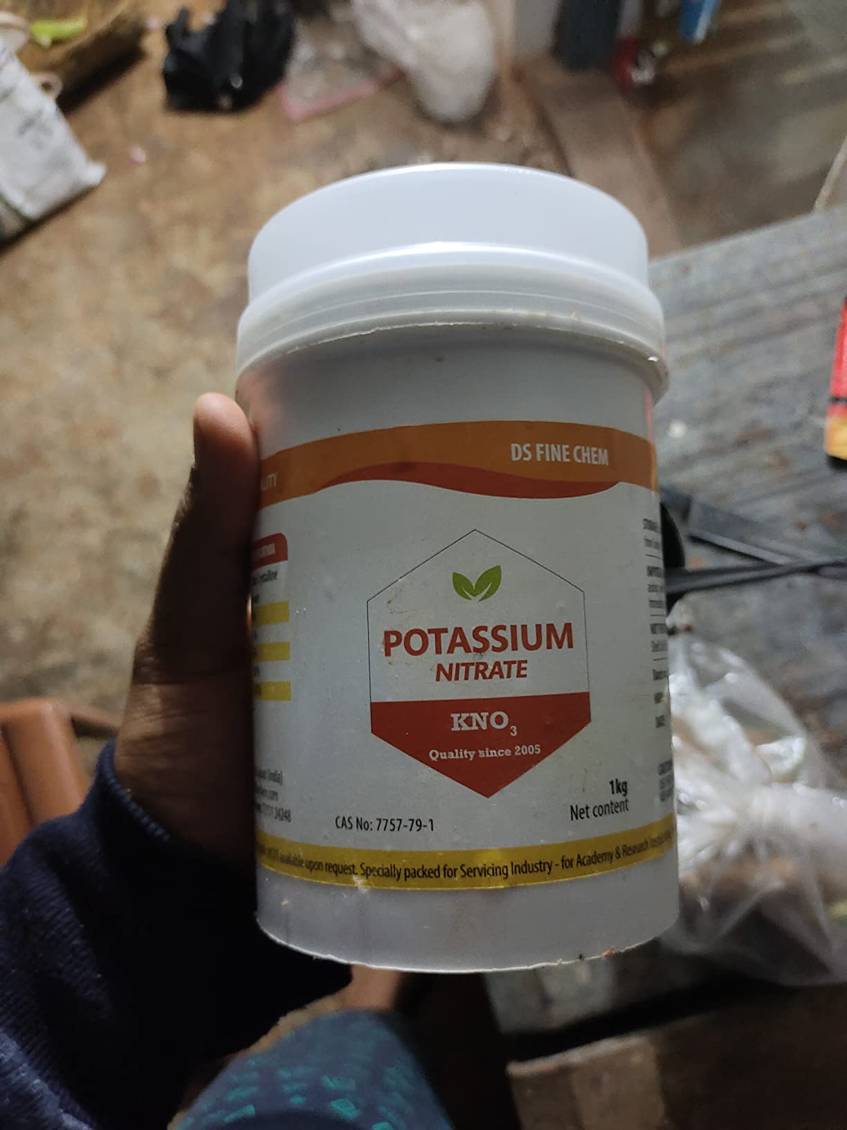 DS Fine Chem POTASSIUM NITRATE 3Kg BUCKET PACKING | WHOLESALE PACK OF ...