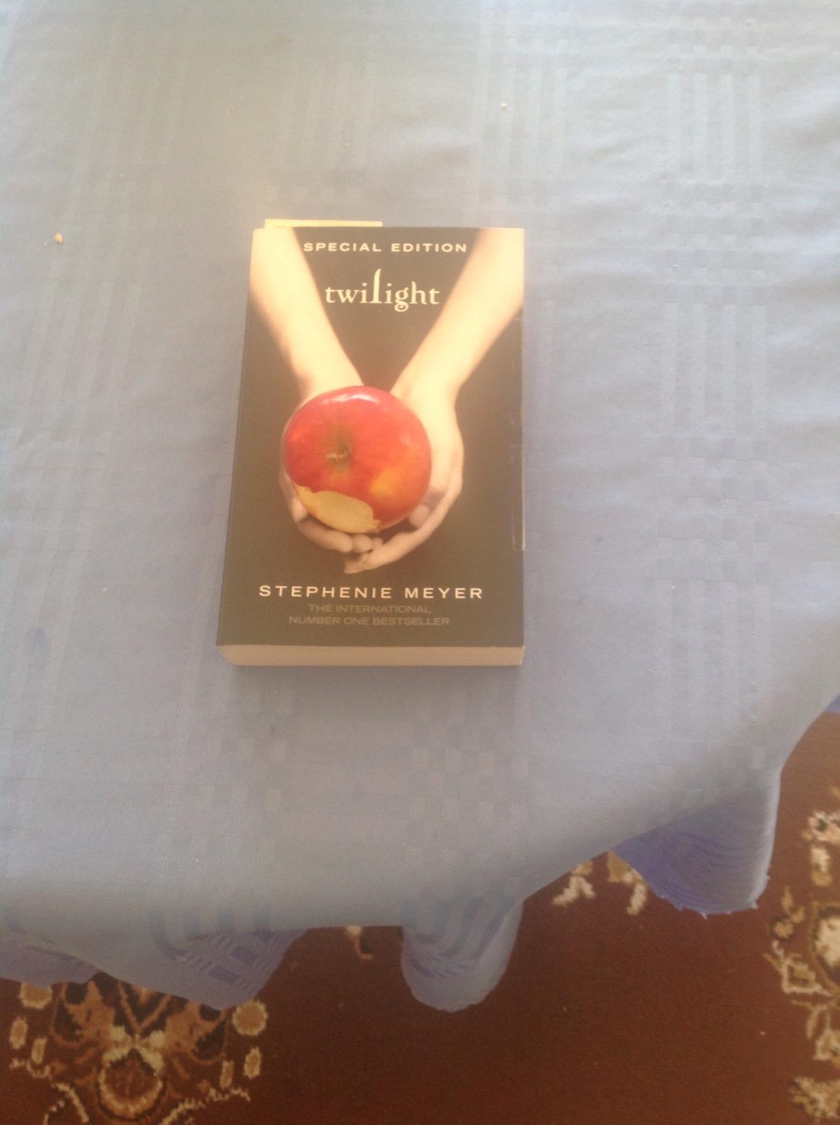 Twilight: Twilight, Book 1 (Twilight Saga) eBook : Meyer, Stephenie ...