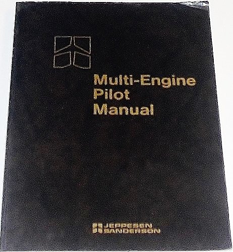 Multi-Engine Pilot Manual: Jeppessen Sanderson: 9780884870708: Amazon ...