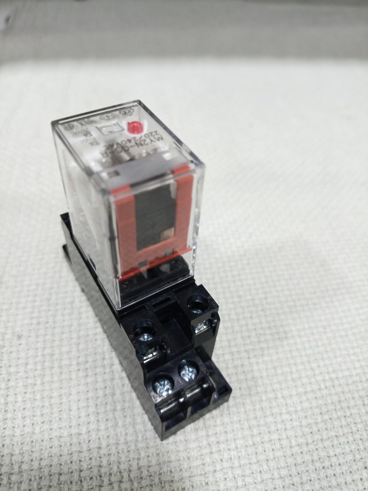 Omron 2 C/O relay MY2N-GS AC220/240 with Base PYF08A-N, Coil Supply ...