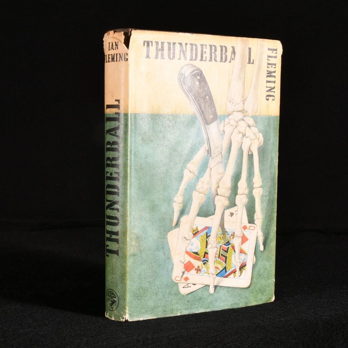 Thunderball (James Bond): Fleming, Ian: 9780670711468: Amazon.com: Books