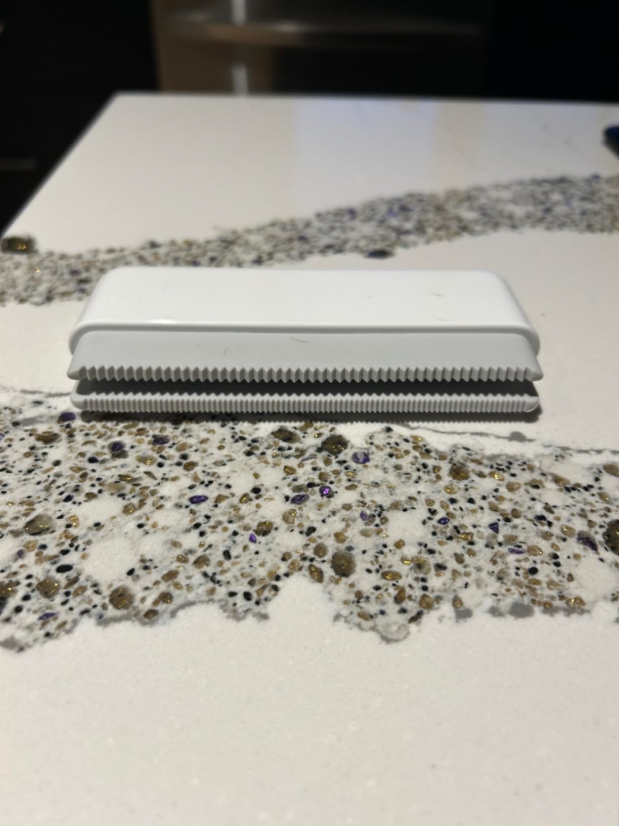 Amazon.com: aumuca Upgrade Pet Hair Remover, Lint Remover Carpet Rake ...