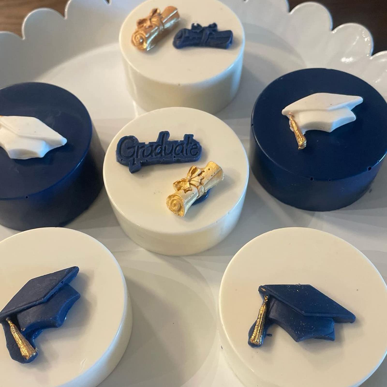 Graduation Cupcake Molds Amazon.com: Muyulin Bachelor Cap Fondant