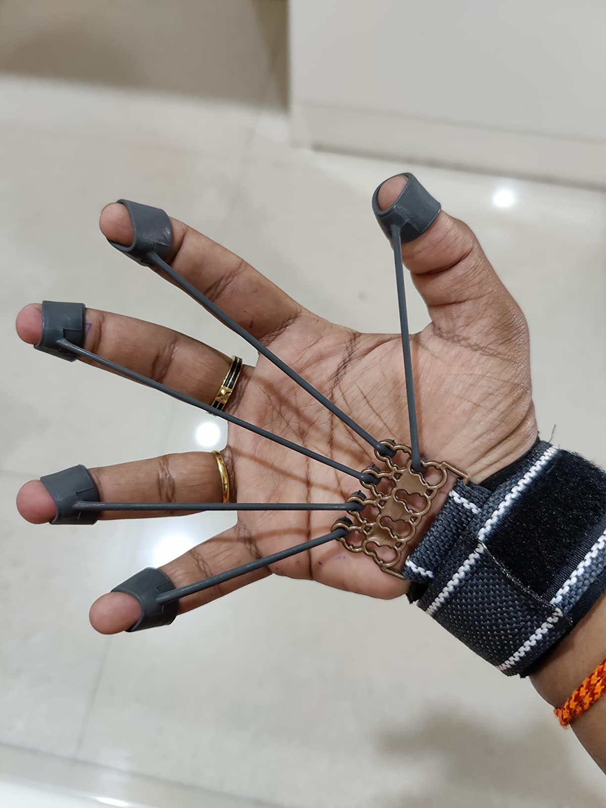 Buy SPOKOFIT Finger Expander Finger Extension Exerciser Climbing Finger ...