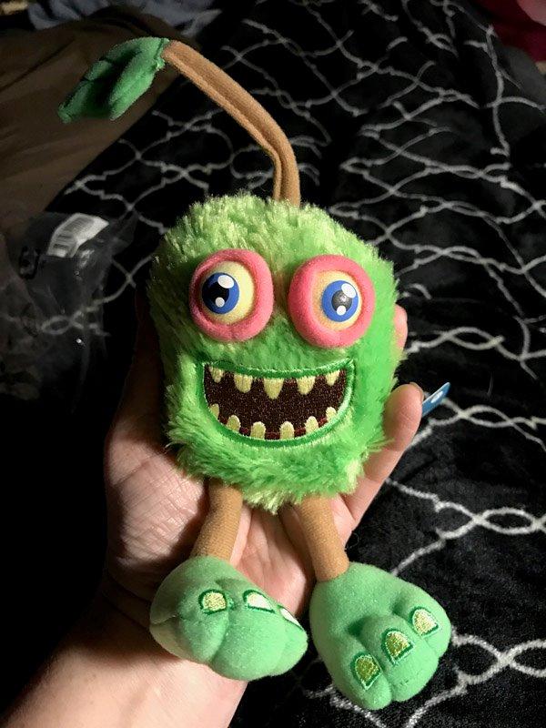 Amazon.com: My Singing Monsters Furcorn Plush : Toys & Games