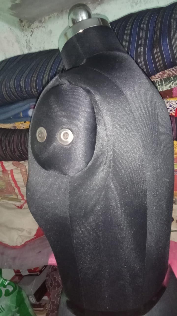 Anil Female Dress Mannequin Form Natural Wheel Base Mannequin Premium ...