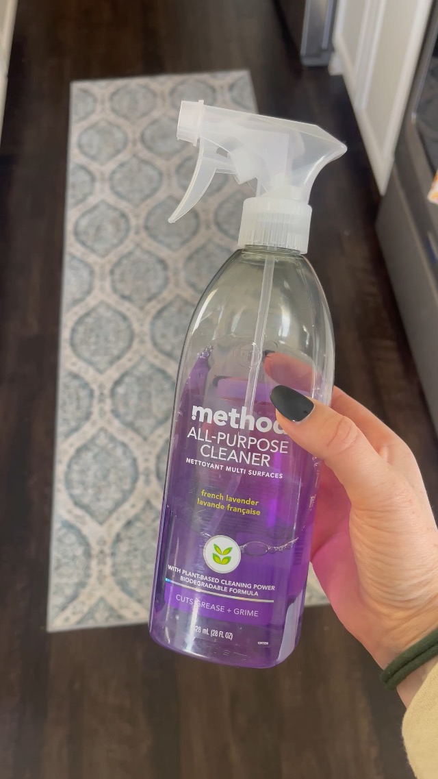 Watch Great countertop spray on Amazon Live