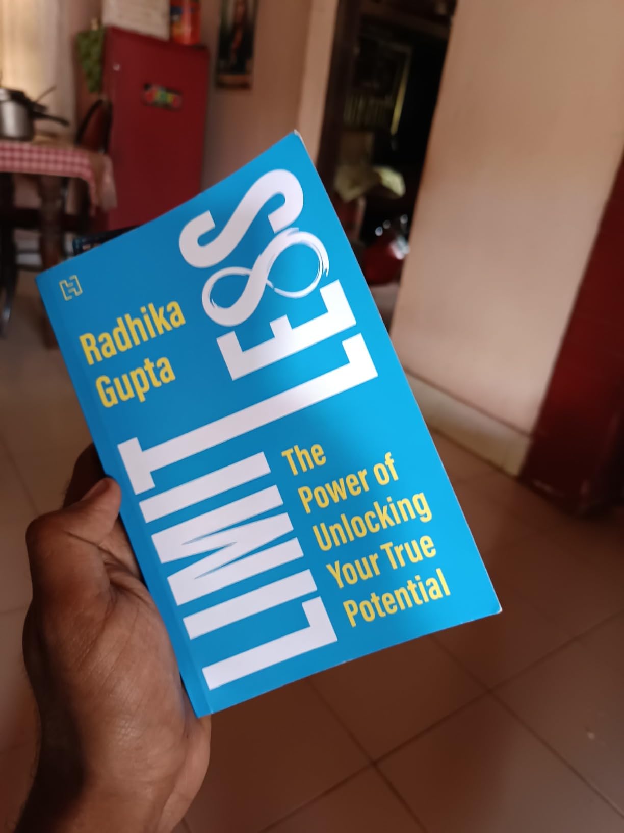 LIMITLESS [Paperback] Gupta, Radhika : Gupta, Radhika: Amazon.in: Books