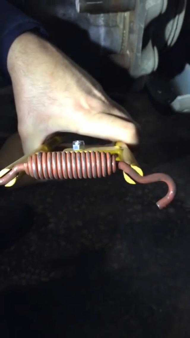 Watch LT890 Truck Brake Spring Tool on Amazon Live