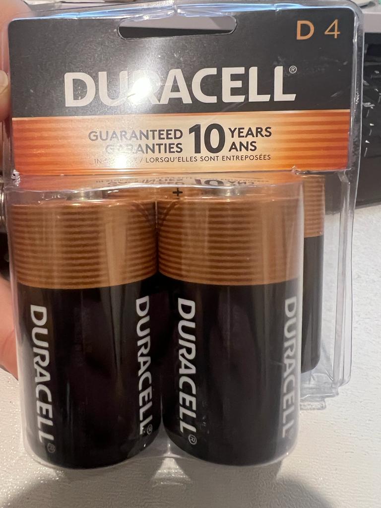 Watch Review of the Duracell D Batteries on Amazon Live