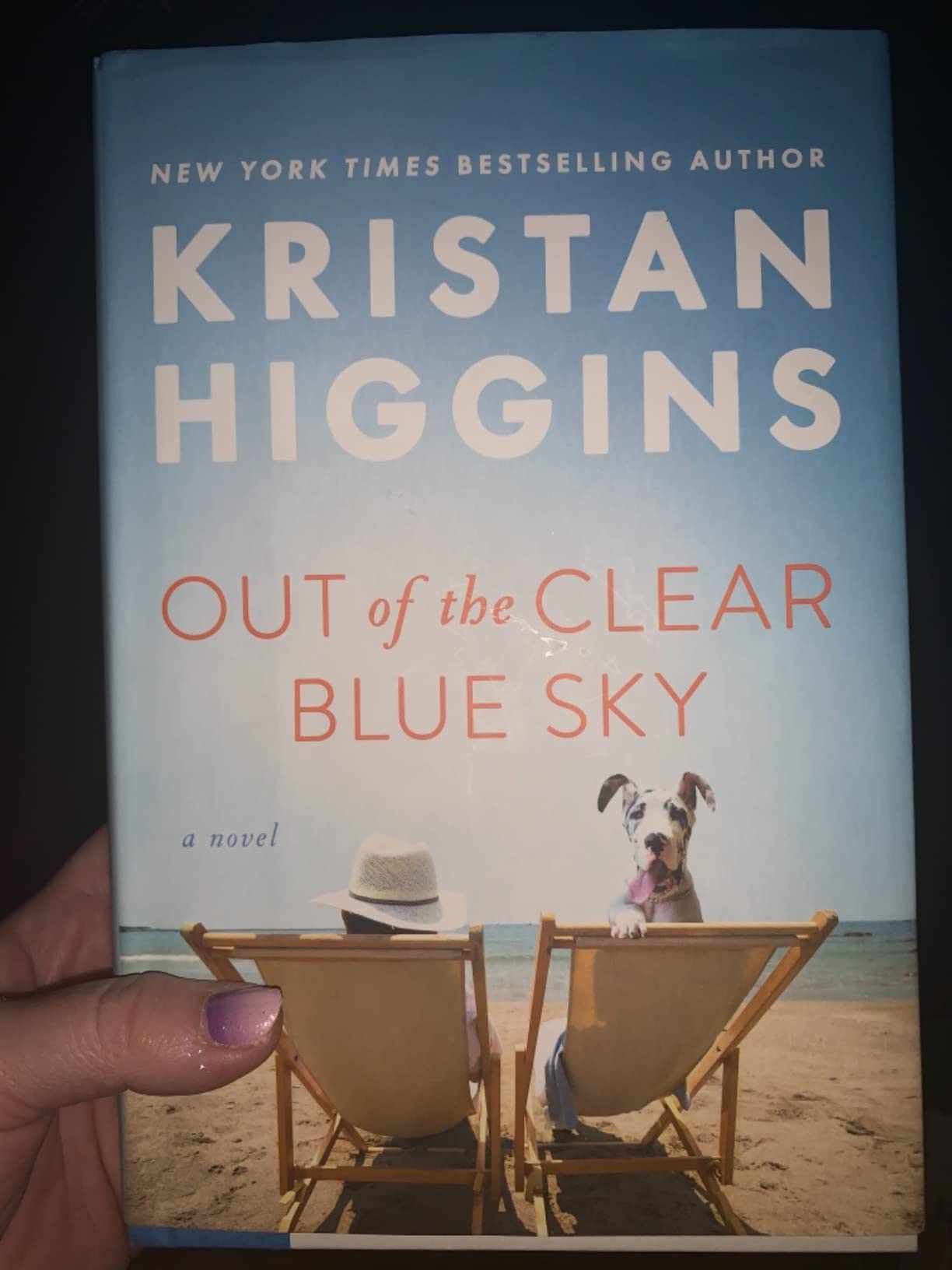 Out of the Clear Blue Sky: Higgins, Kristan: 9780593335352: Amazon.com ...