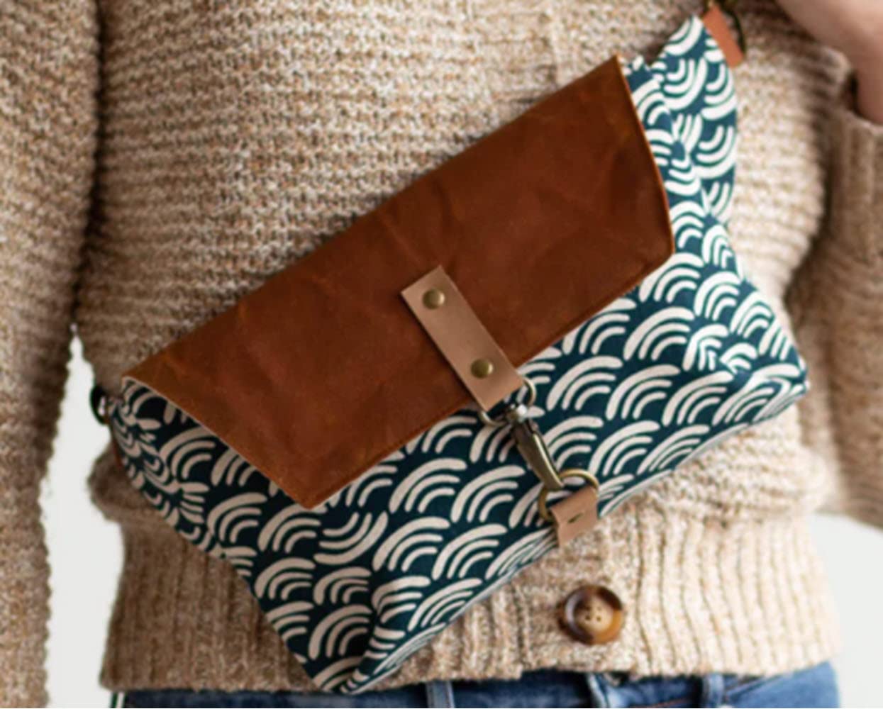 Amazon.com: Noodlehead Haralson Belt Bag Pattern, Any : Arts, Crafts ...