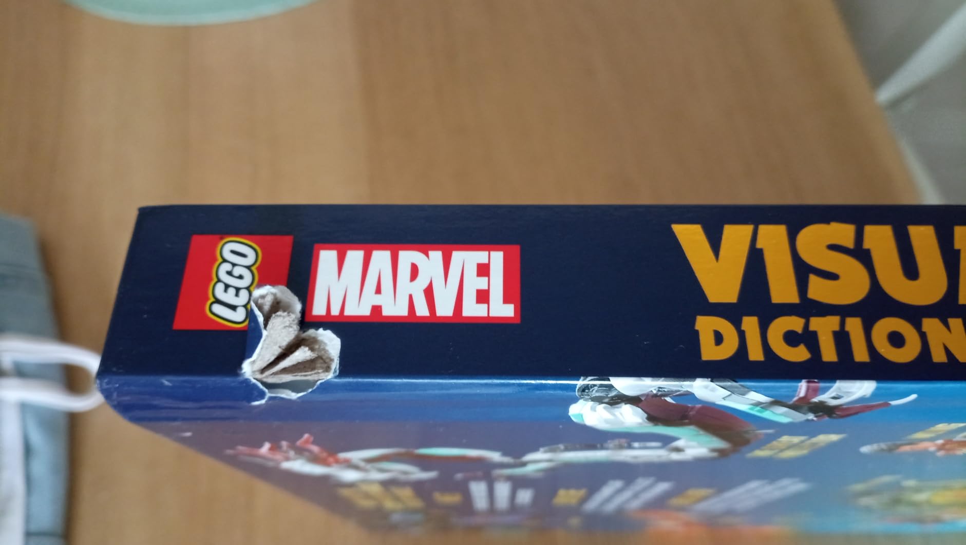 LEGO Marvel Visual Dictionary: With Exclusive Iron Man Minifigure ...