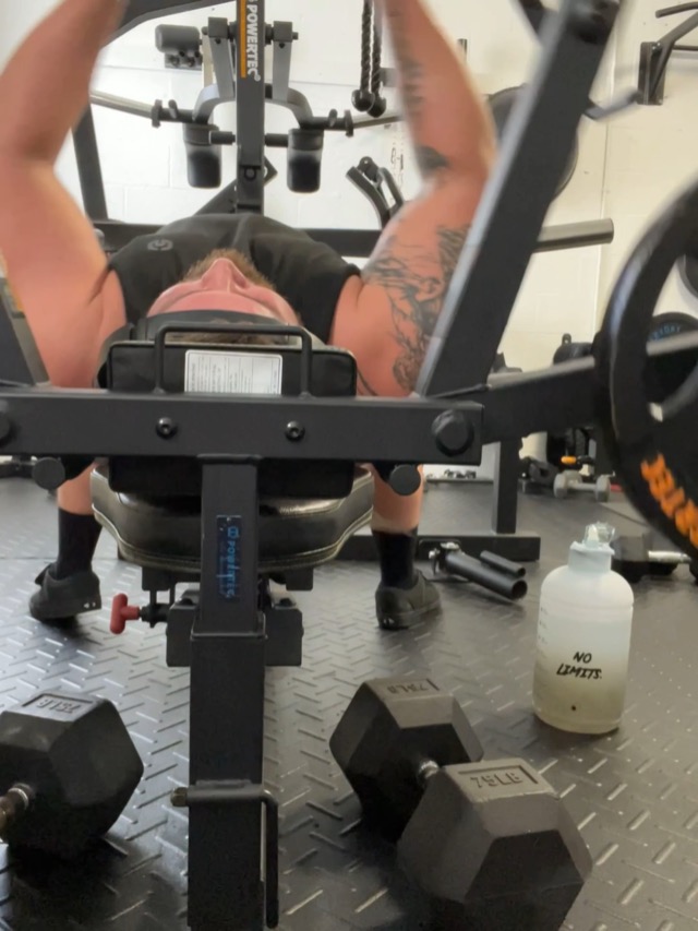 Watch This pec fly attachment is SO good! on Amazon Live