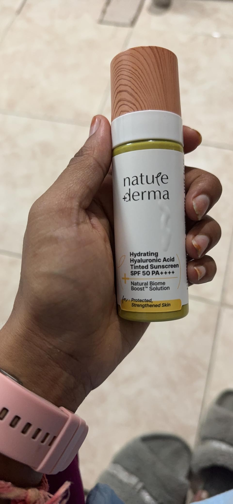 Nature Derma Hydrating Hyaluronic Acid Tinted Sunscreen SPF 50 PA ...