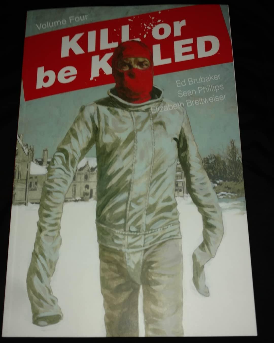 Amazon.com: Kill or Be Killed Volume 4: 9781534306516: Brubaker, Ed ...