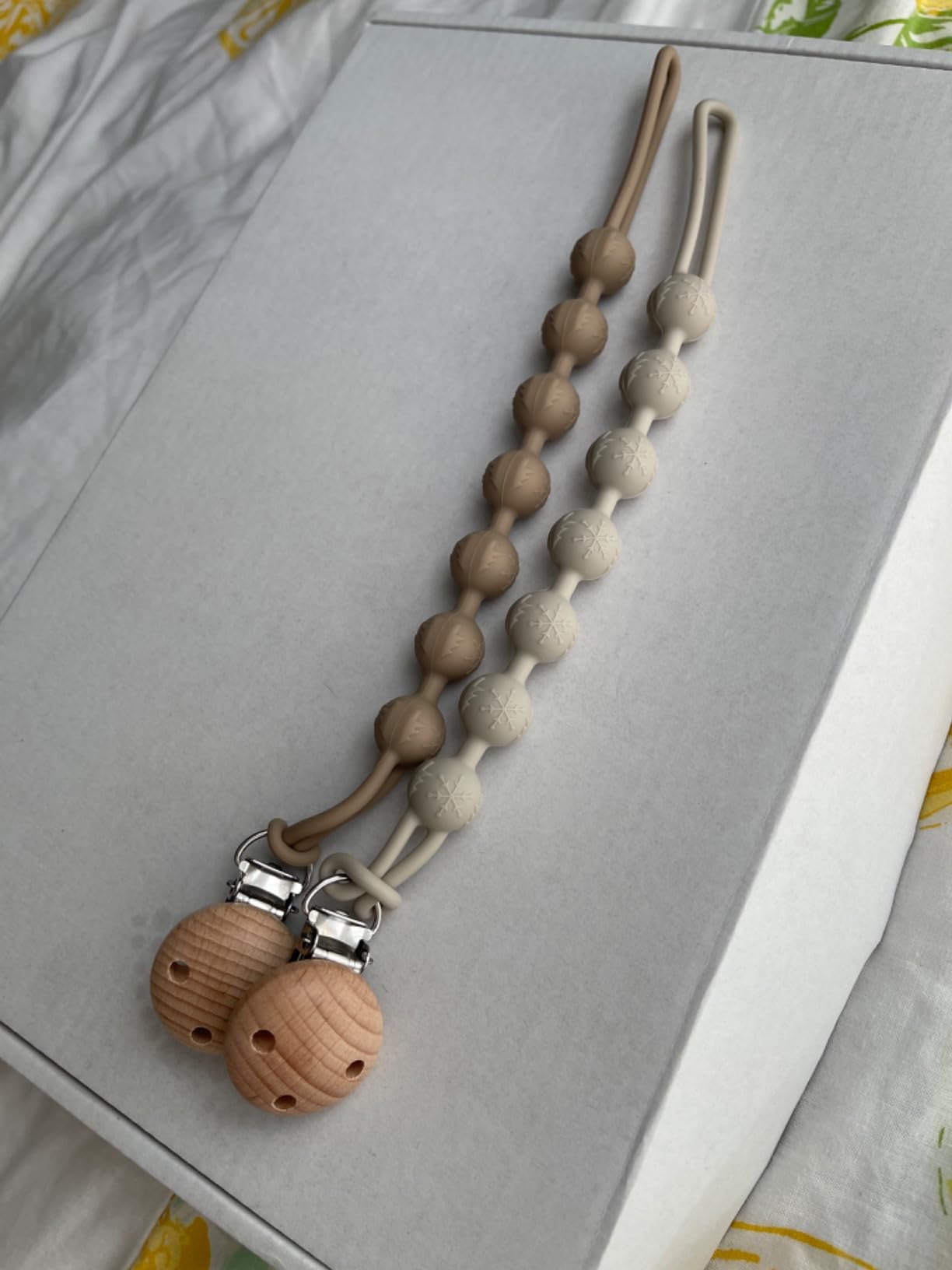 Dummy Clip, 2 Pack Food Grade Silicone Dummy Clips One-Piece Soother ...