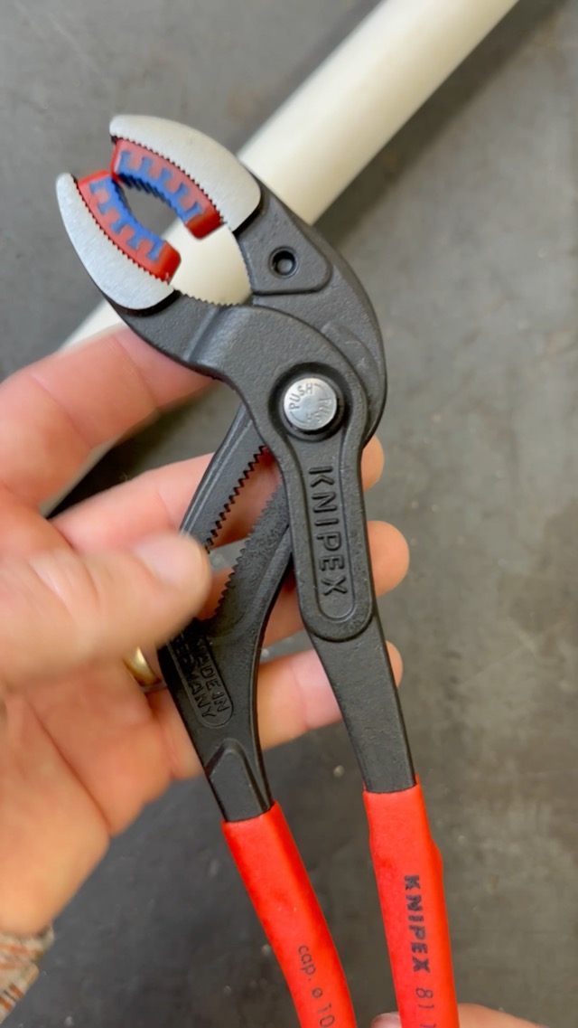 Watch Knipex Delicate Surface Pipe Gripping Pliers! How they work on ...