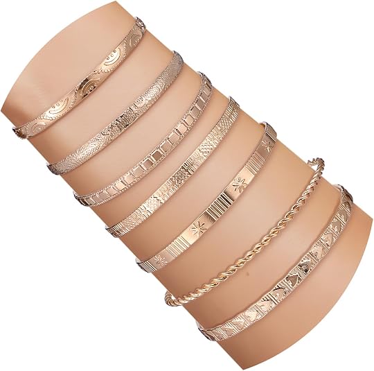 Amazon.com: Heclia 7pcs Multi-Layered Stackable Textured Gold Bracelet ...