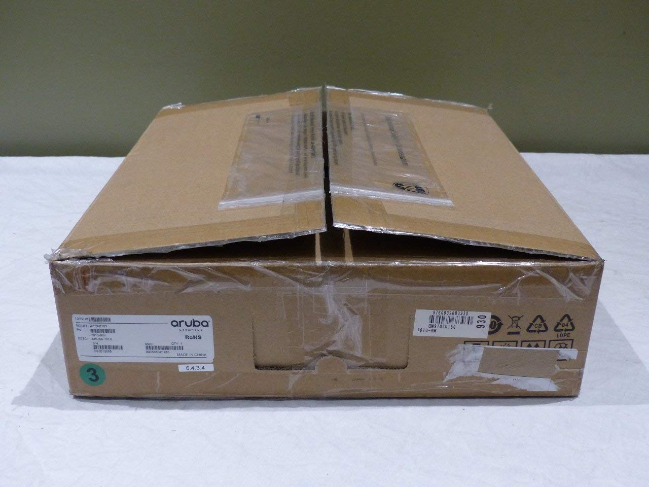 Amazon.com: HP JW678A HPE Aruba 7010 (RW) 16P 150W POE+ : Electronics