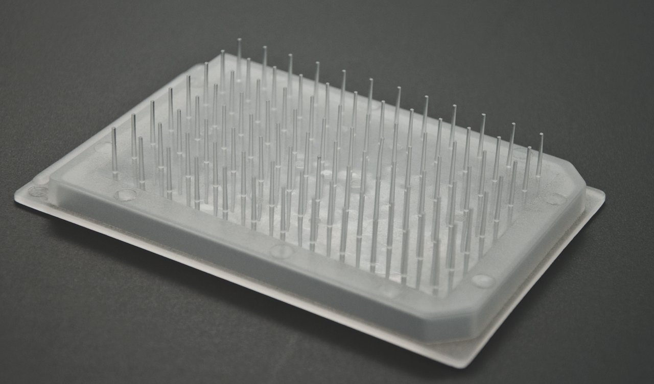 Sterile Disposable Plastic 96-Pin Replicator Plates, 100/box. : Amazon ...