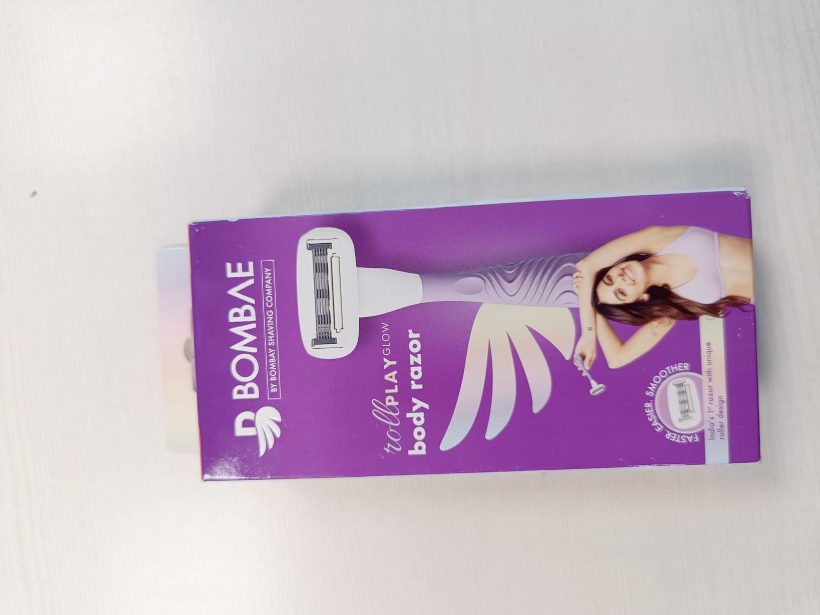 Bombae Rollplay Glow Body & Bikini Razor | 1 Hair Removal Razor with 1 ...