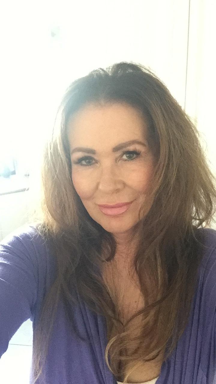 Amazon.com: Angie James: books, biography, latest update