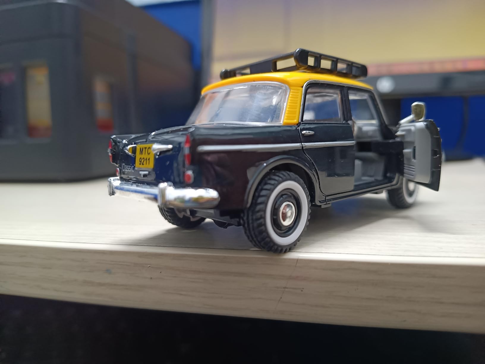 Amisha Gift Gallery Plastic Toys Bombay Ambassador Taxi car, Pull Back ...