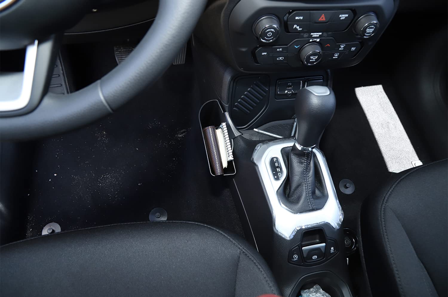 Snapklik.com : Driver Gear Shifter Tray Storage Box For Jeep Renegade ...