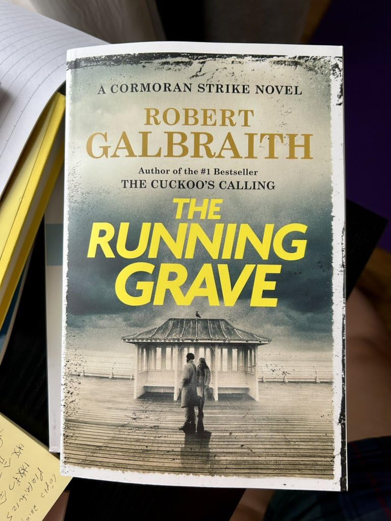 Amazon | The Running Grave: Cormoran Strike Book 7 | Galbraith, Robert ...