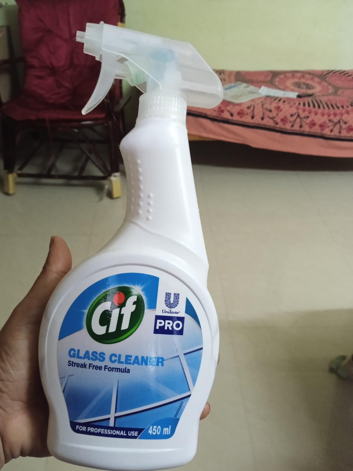 Cif Glass Cleaning Spray, Clean And Shining Surfaces, 450 ml : Amazon ...