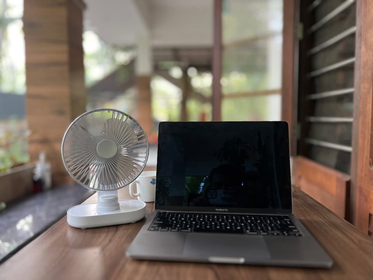 Buy Gaiatop USB Small Table Fan, 4 Speed Portable Mini Powerful Swing ...