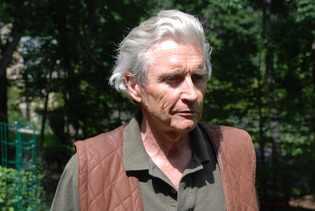 So That Others May Live: Caroline Hebard & Her Search-And-Rescue Dogs ...